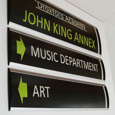 Top Marks for easy to change signs for schools & colleges